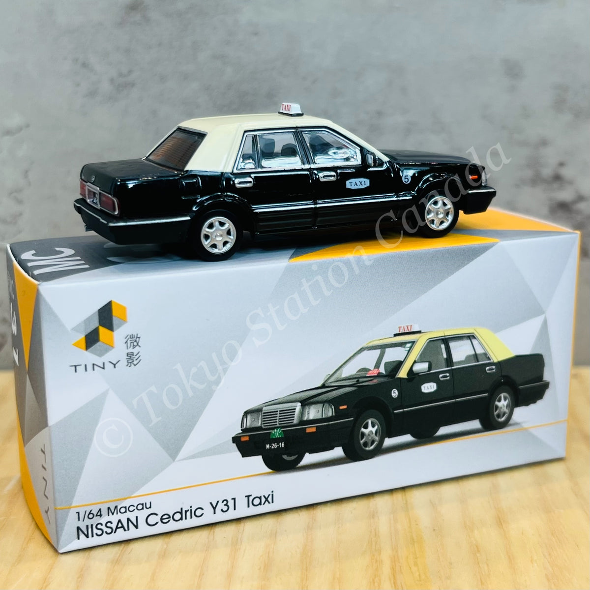 TINY 微影 1/64 Tiny City MC32 Nissan Cedric Y31 Macau Taxi ATCMC64022 – Tokyo Station