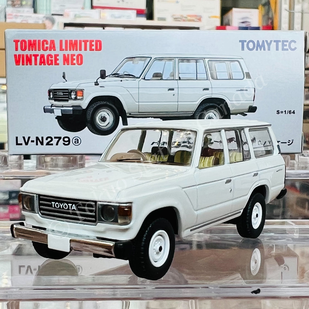 TOMYTEC Tomica Limited Vintage Neo1/64 TOYOTA LAND CRUISER 60 G PACKAG – Tokyo Station