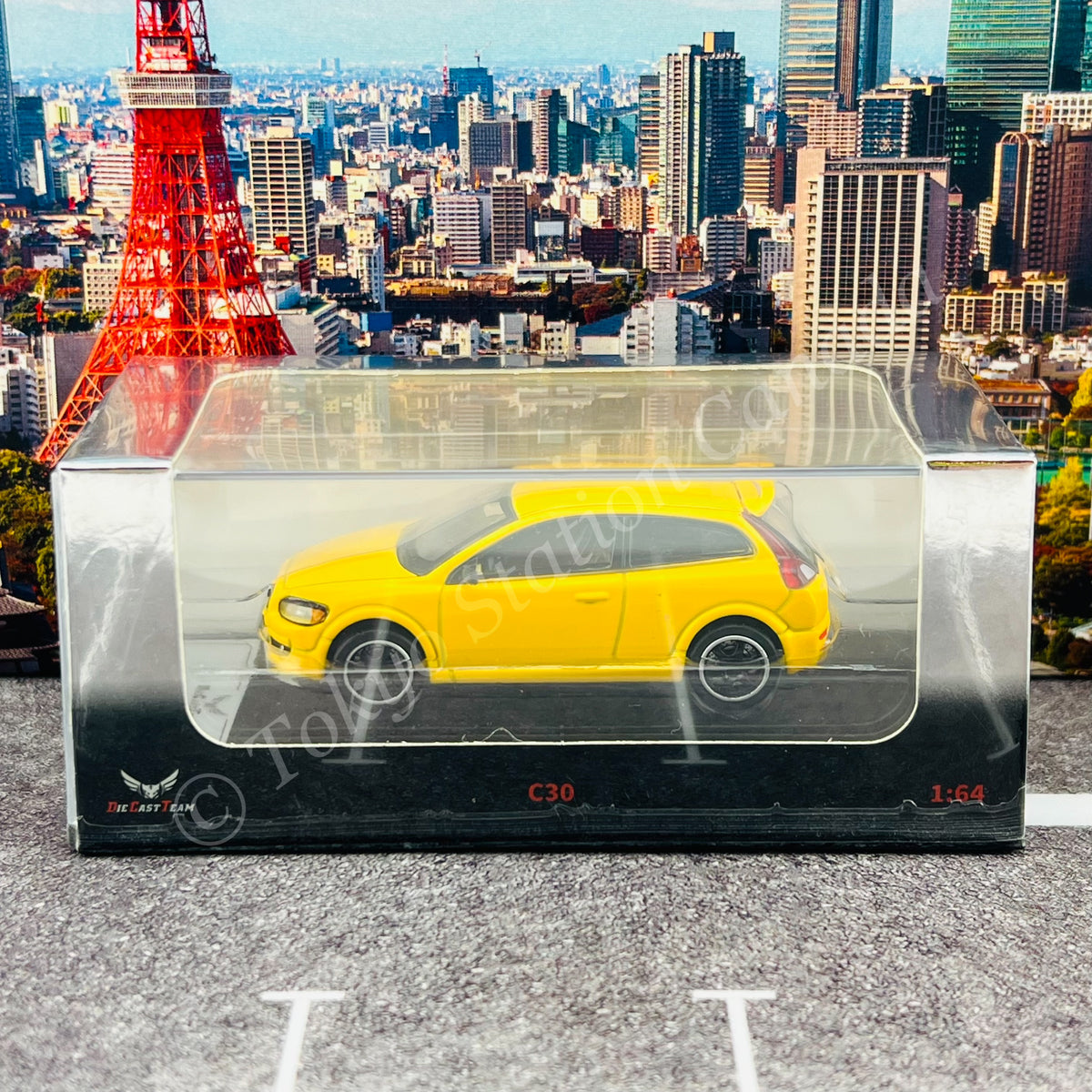 DCT 1/64 Volvo C30 YELLOW LL-017-111 – Tokyo Station