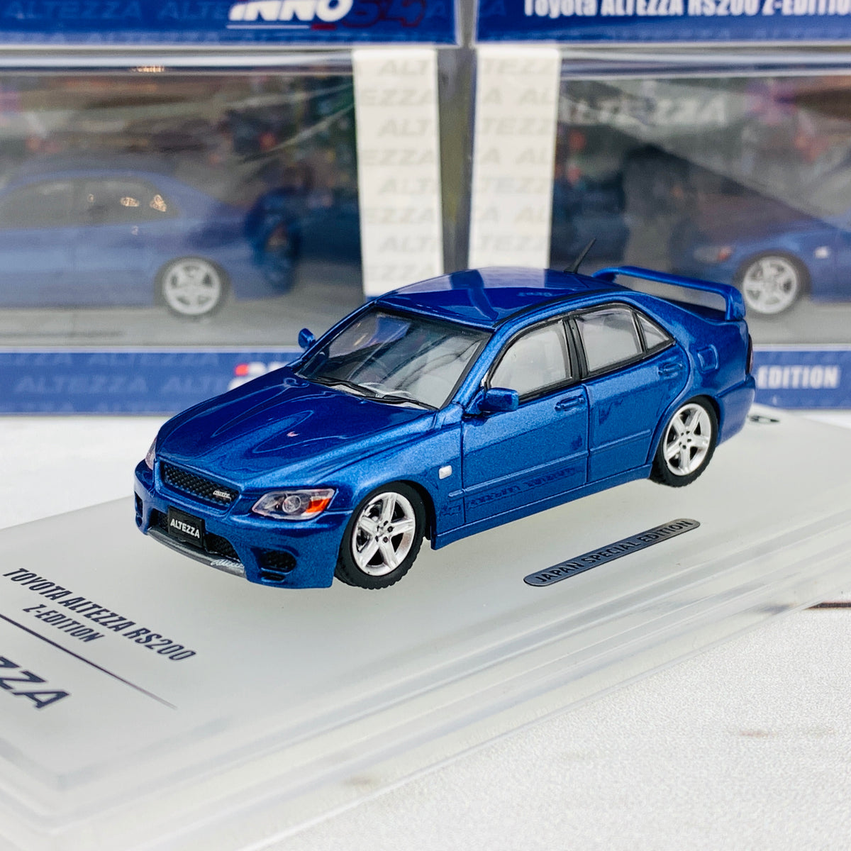 INNO64 1/64 Toyota Altezza RS200 Z-Edition with extra wheels set and c ...