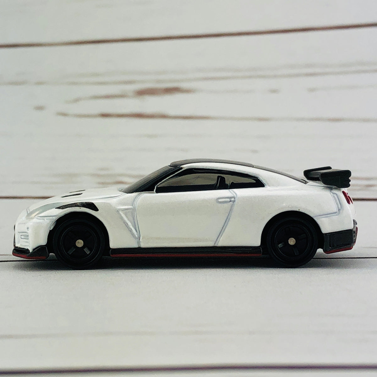 TOMICA 78 Nissan GTR Nismo 2020 Model (2019 new model) – Tokyo Station