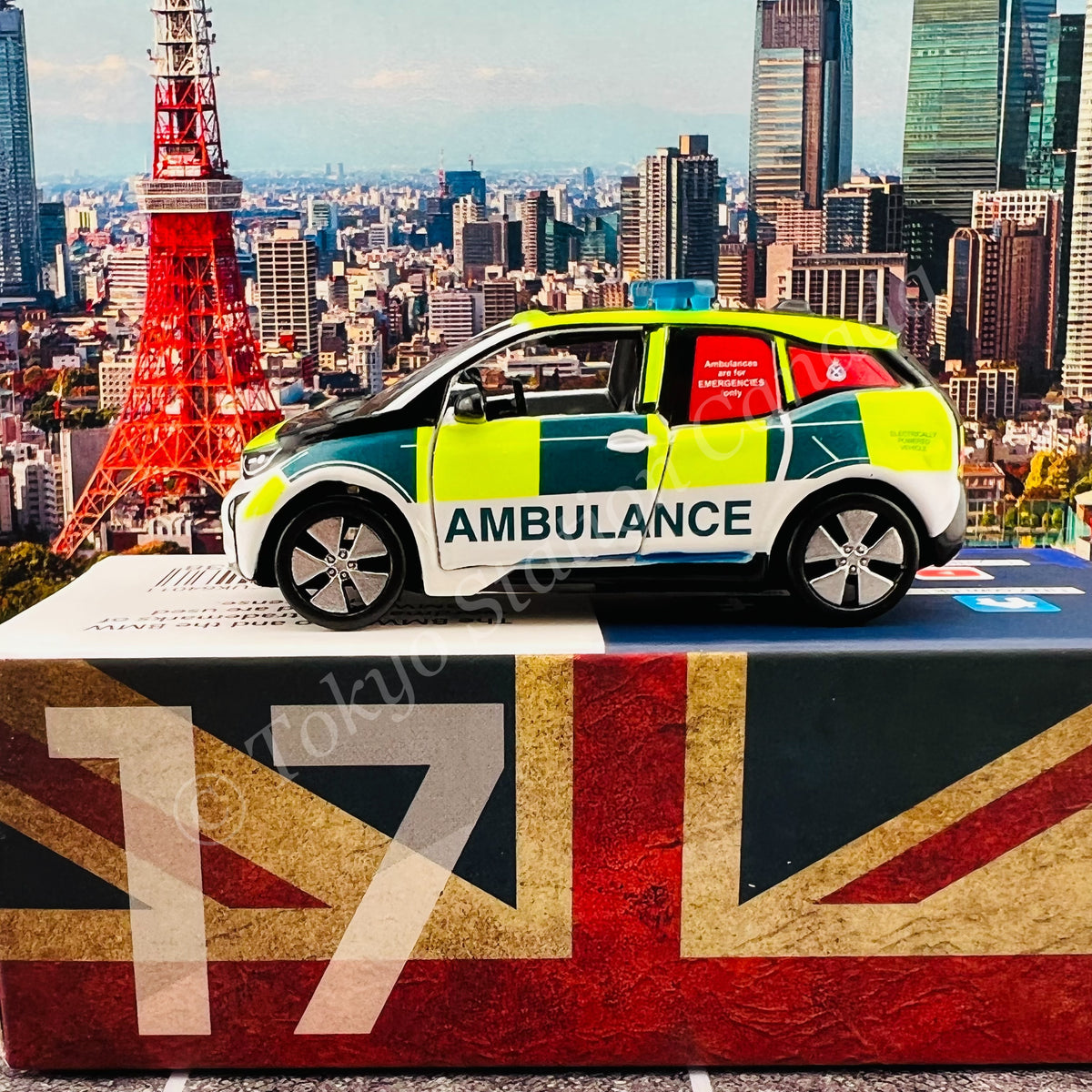 TINY 微影 1/64 UK17 BMW i3 Scottish Ambulance Service ATCUK64011 – Tokyo ...
