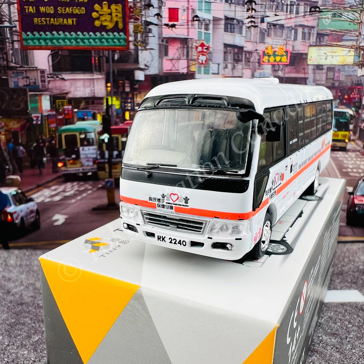 TINY 微影 13 Toyota Coaster B59 NEATS ATC65499 – Tokyo Station