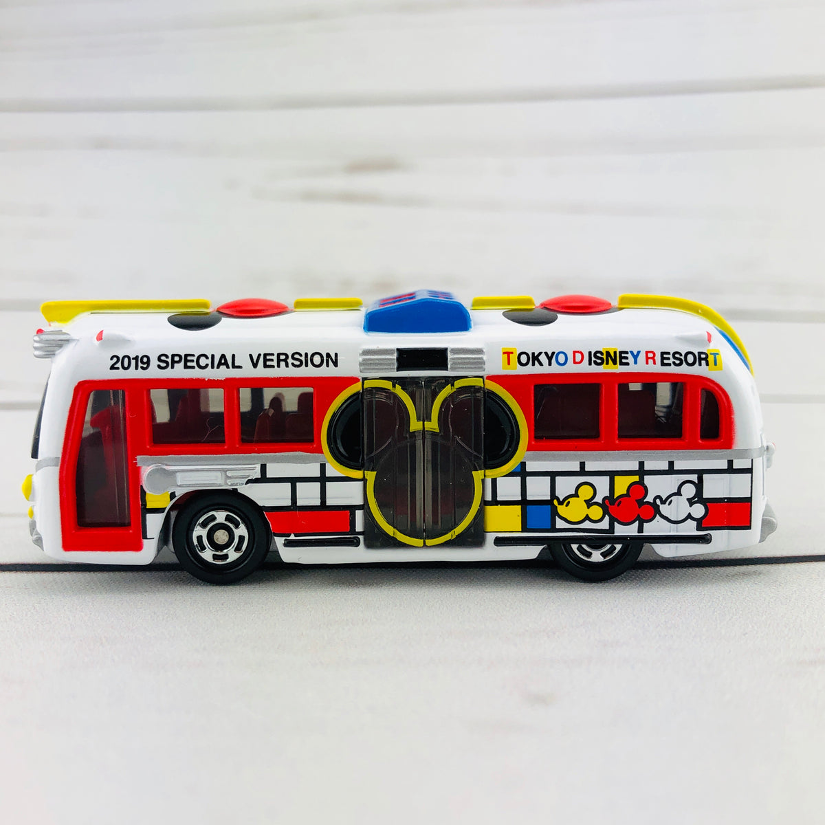 Tomica Disney Resort Cruiser 2019 Special Edition *Limited Quantity* – Tokyo Station